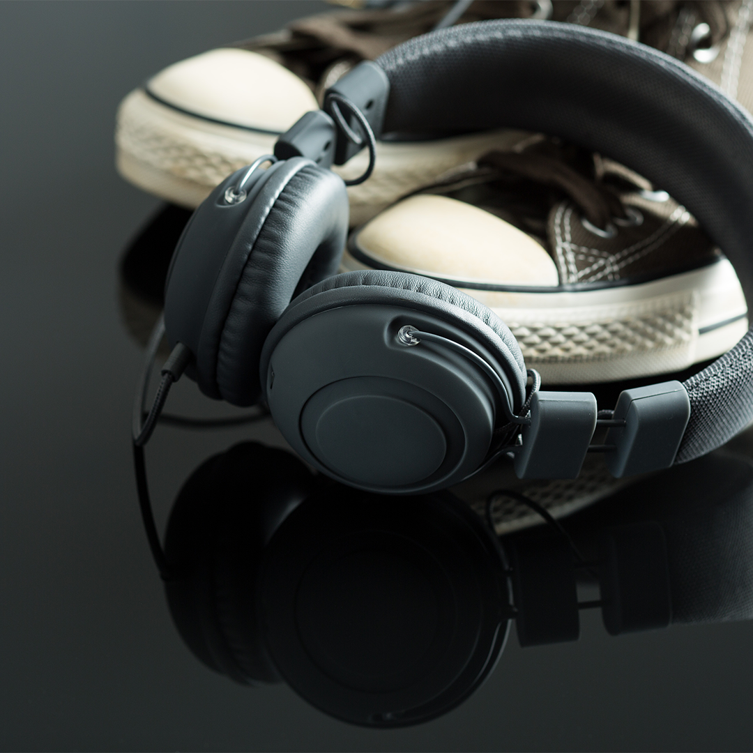 Studio & pro headphones – Shop & Dispatch